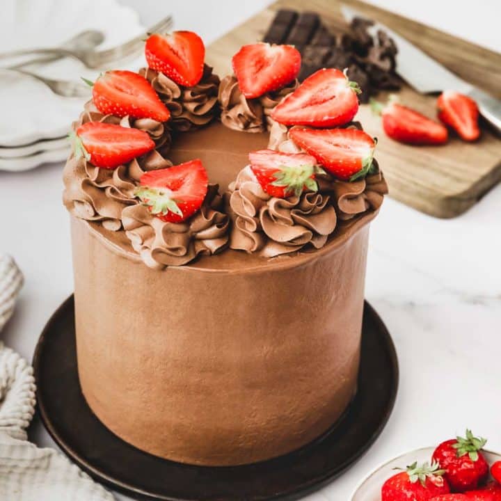 Gâteau d'Anniversaire au Chocolat - Recette Facile & Gourmande