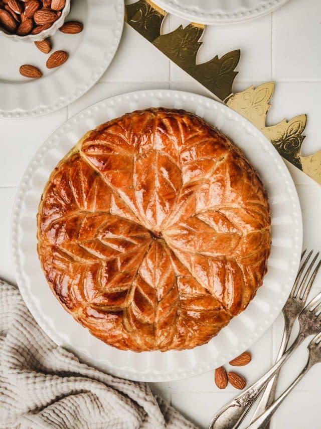 French Galette des Rois - Sweetly Cakes