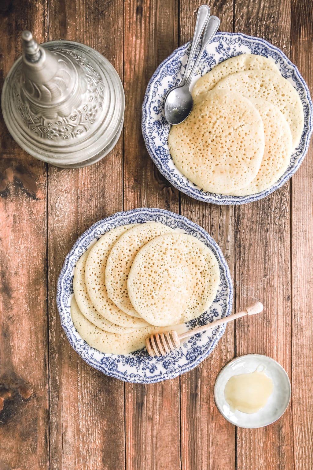 Baghrir Recipe - Morrocan Pancakes - Sweetly Cakes