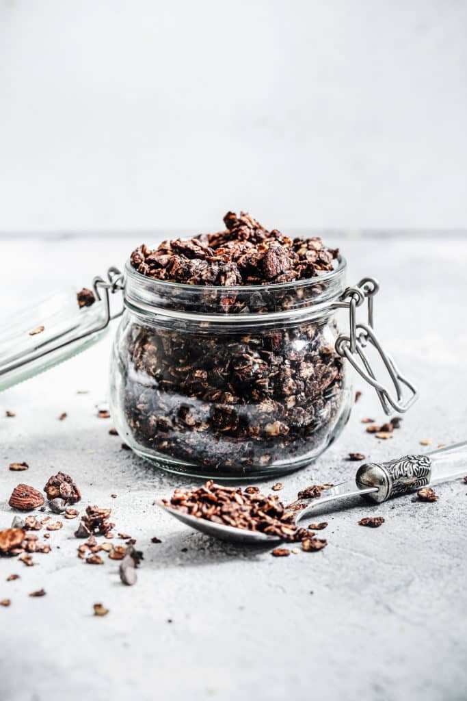 Granola maison chocolat healthy et facile - aux pépites de chocolat