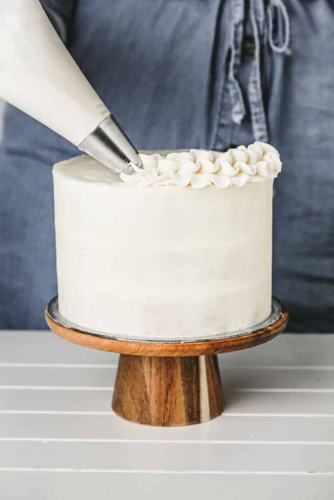 How to Make a Layer Cake: A Step-by-Step Guide for Beginners