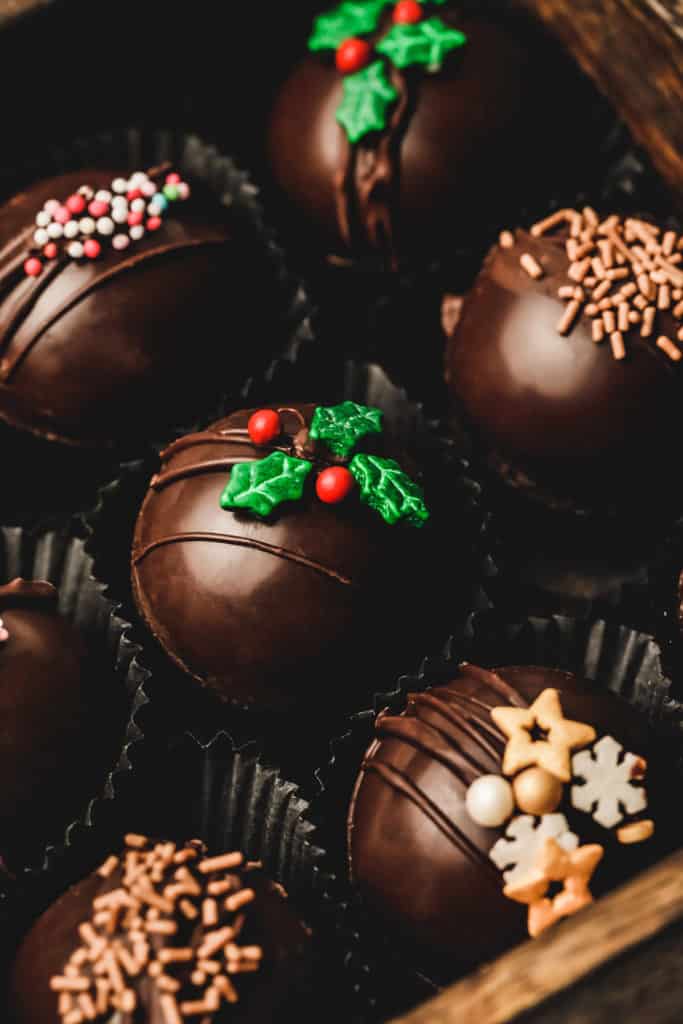 How To Make Christmas Hot Chocolate Bombs