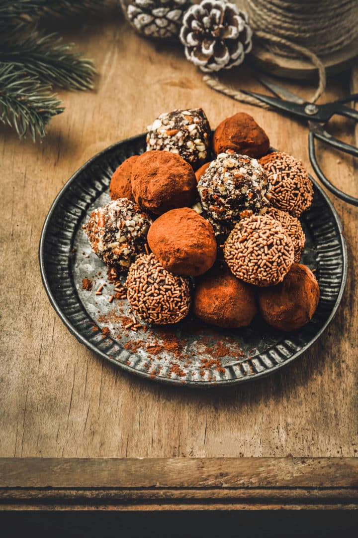 French Chocolate Truffles – Easy Rich Homemade Truffles