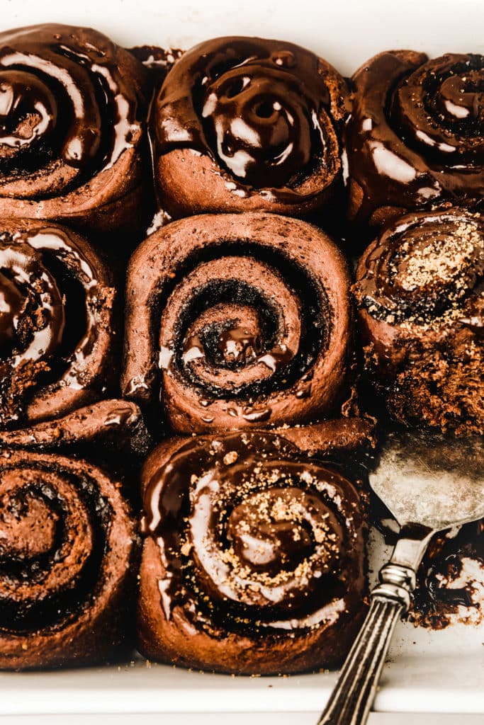 Fluffy Chocolate Cinnamon Rolls with Chocolate Glaze