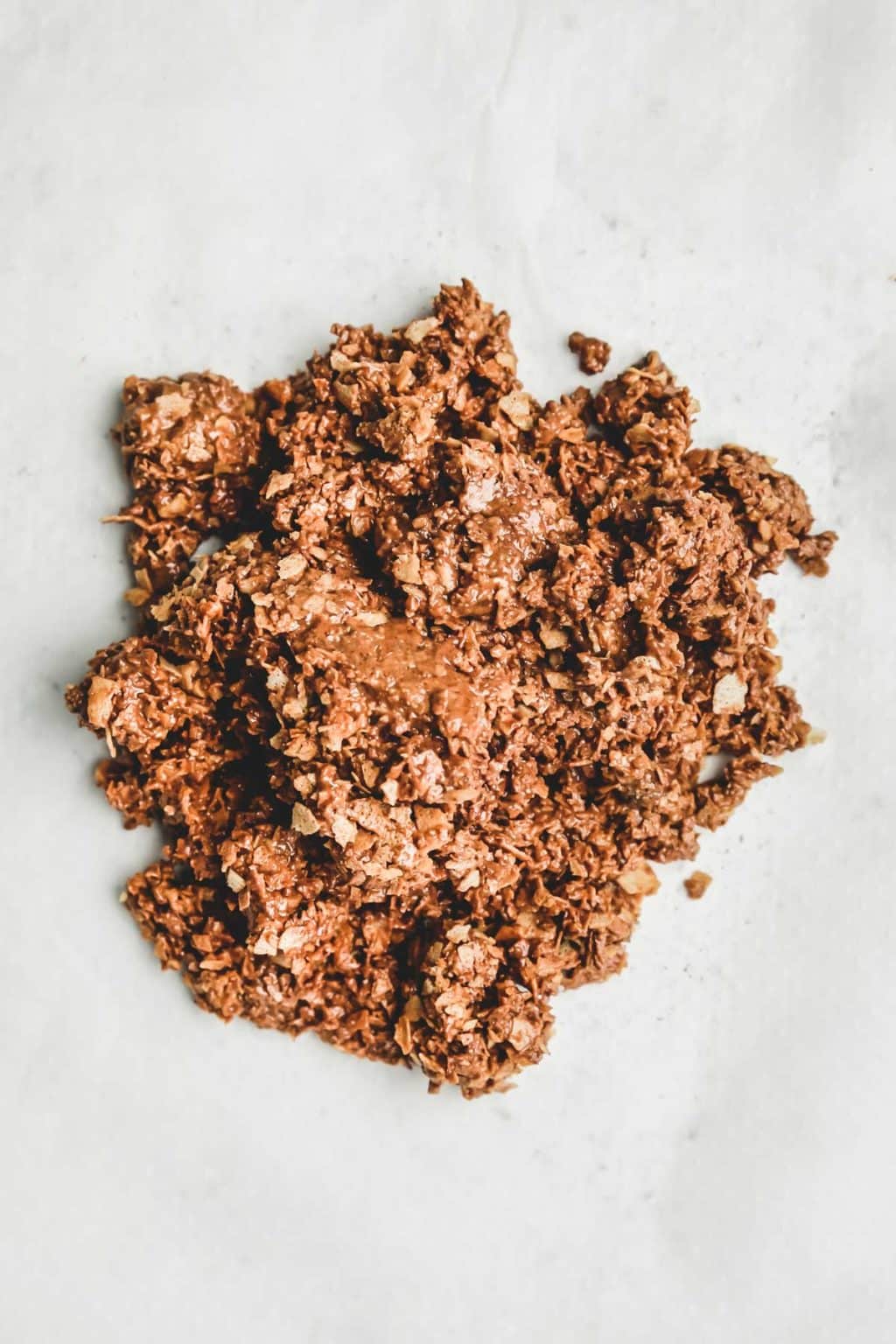 Chocolate Feuilletine Crunch - praline crips - Sweetly Cakes