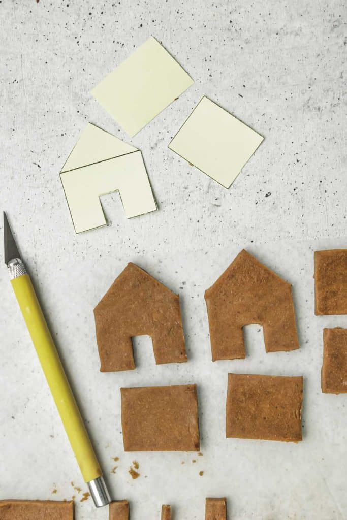 Easy Mini Gingerbread House + Free Template