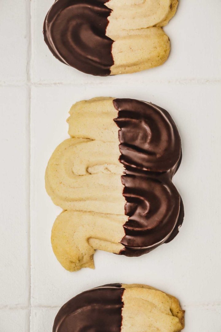 Gâteau Spritz (Sablés Viennois) Recette facile - Sweetly Cakes