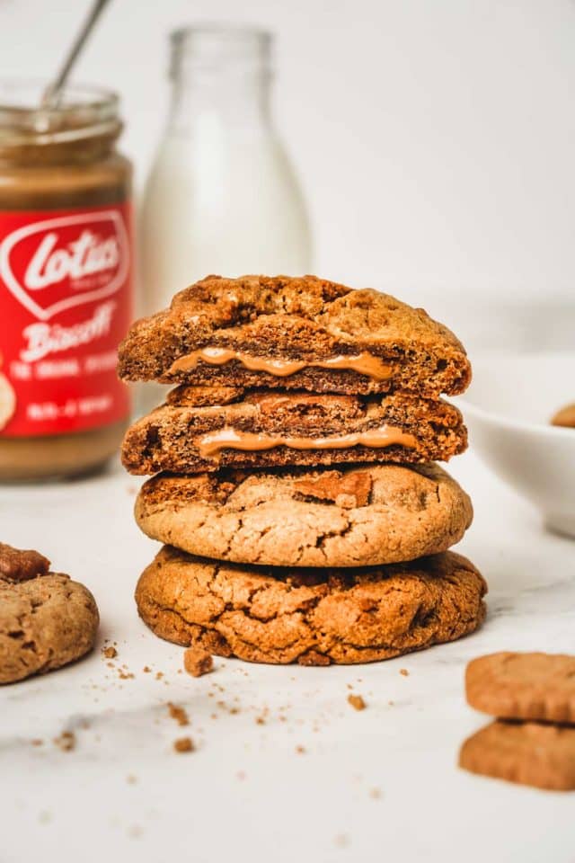 Cookie Butter Cookies – Soft & Gooey Biscoff Stuffed Treats