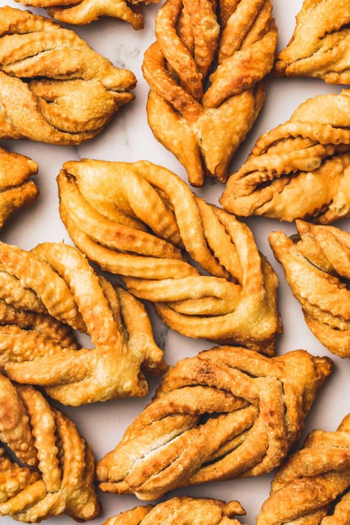 Moroccan Chebakia Cookies - Traditional recipe - Sweetly Cakes