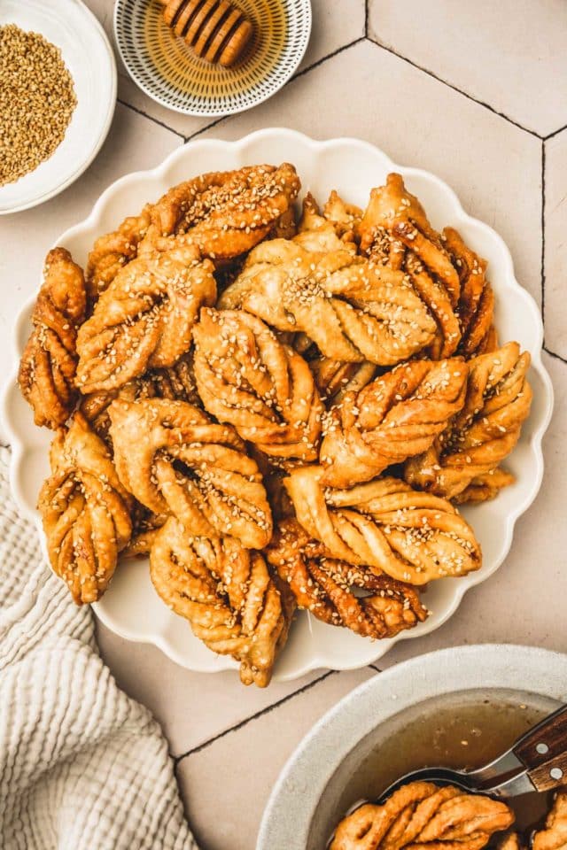 Moroccan Chebakia Cookies - Traditional recipe - Sweetly Cakes