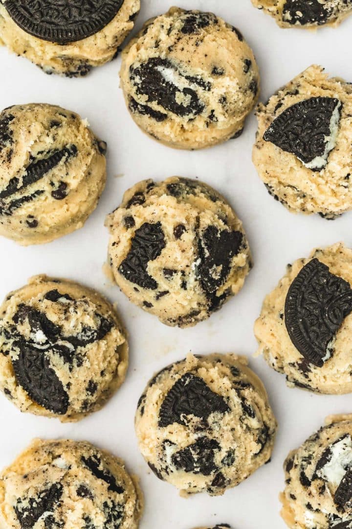 Oreo Chocolate Chip Cookies (Soft & Chewy Recipe)