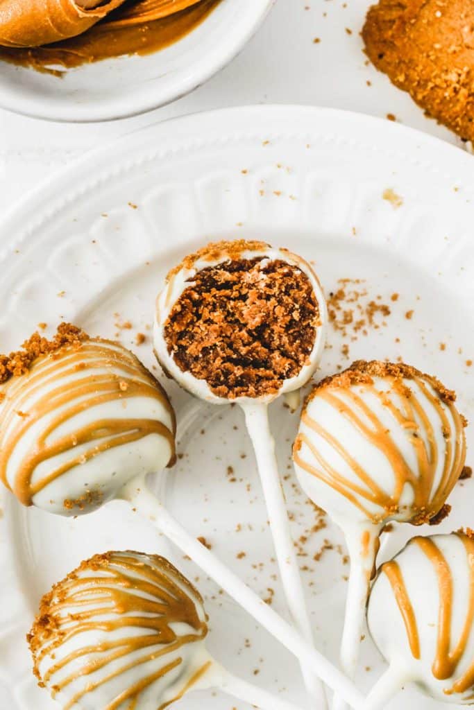 Easy Biscoff Cake Pops – 3 Ingredients, No Bake Recipe