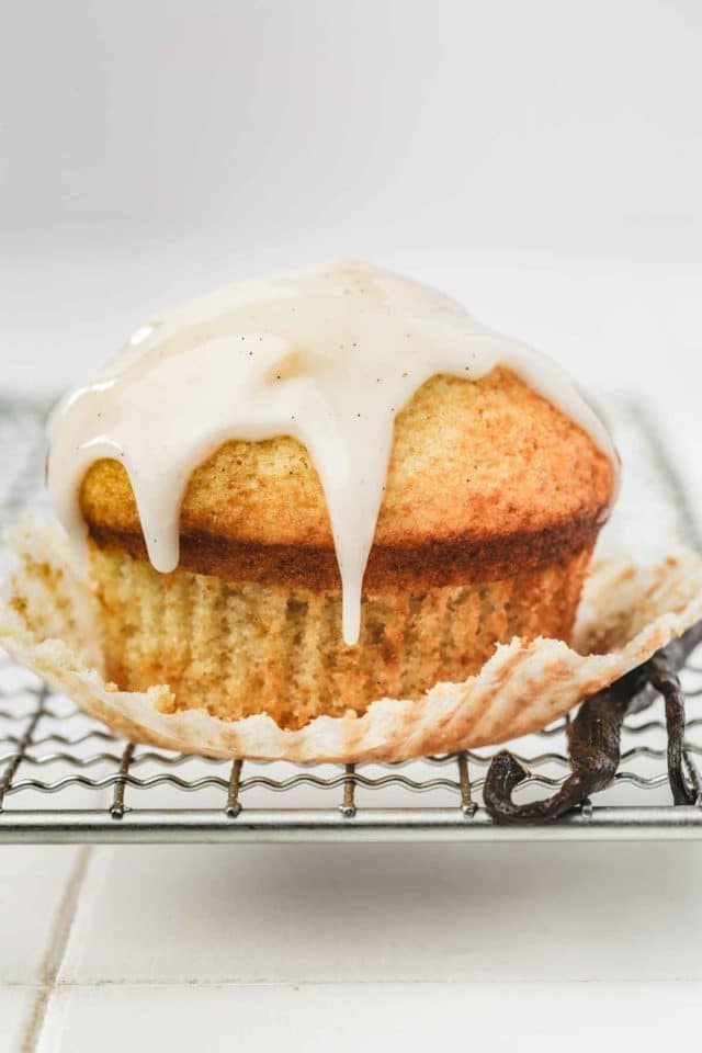 Best Fluffy Vanilla Muffins Recipe with Vanilla Glaze