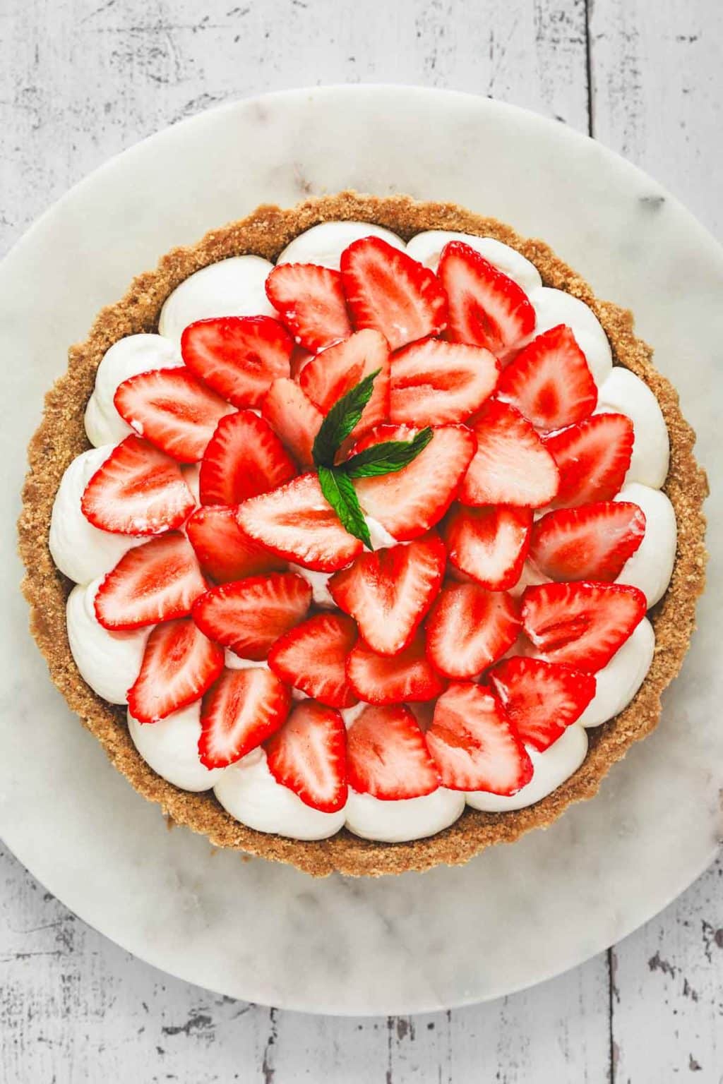 Easy No Bake Strawberry Mascarpone Tart