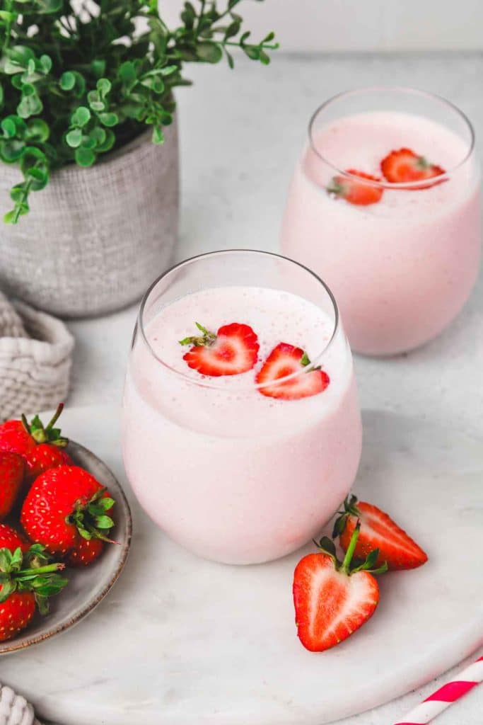 Easy 3-Min Strawberry Lassi Recipe