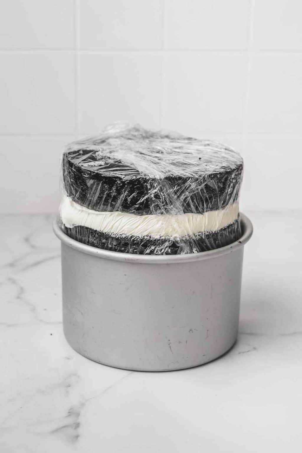 How to Make a Layer Cake: A Step-by-Step Guide for Beginners