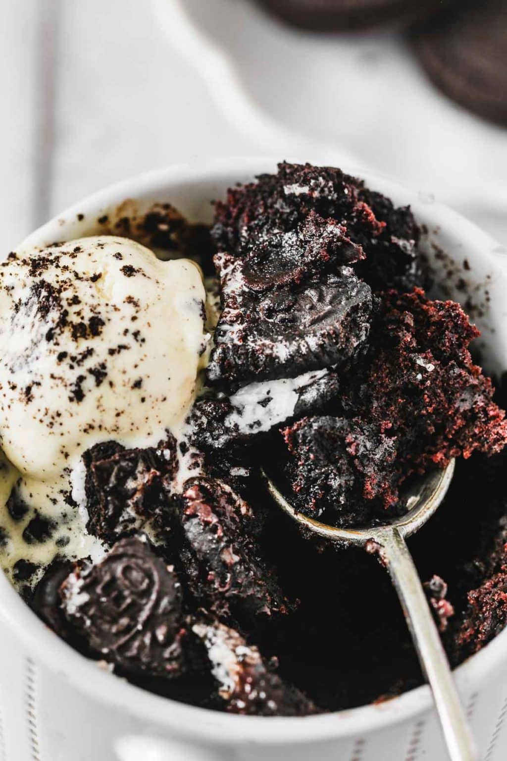 Oreo Mug Cake – Easy Microwave Dessert in 1 Minute