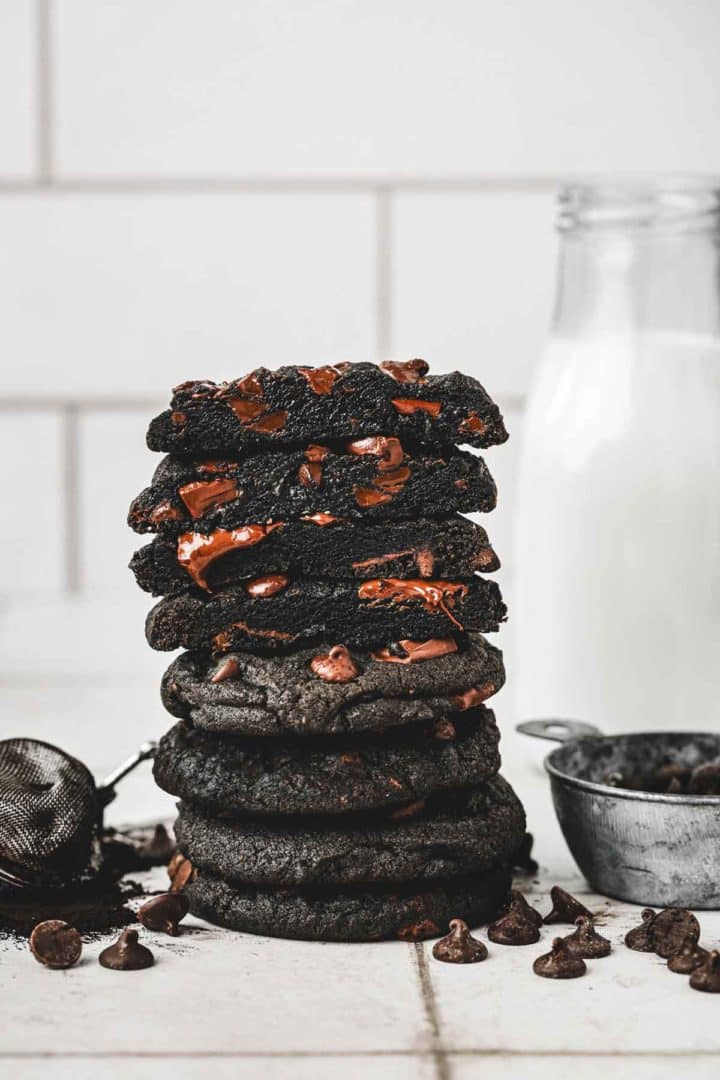 Soft and Chewy Black Cocoa Cookies – (no food coloring)