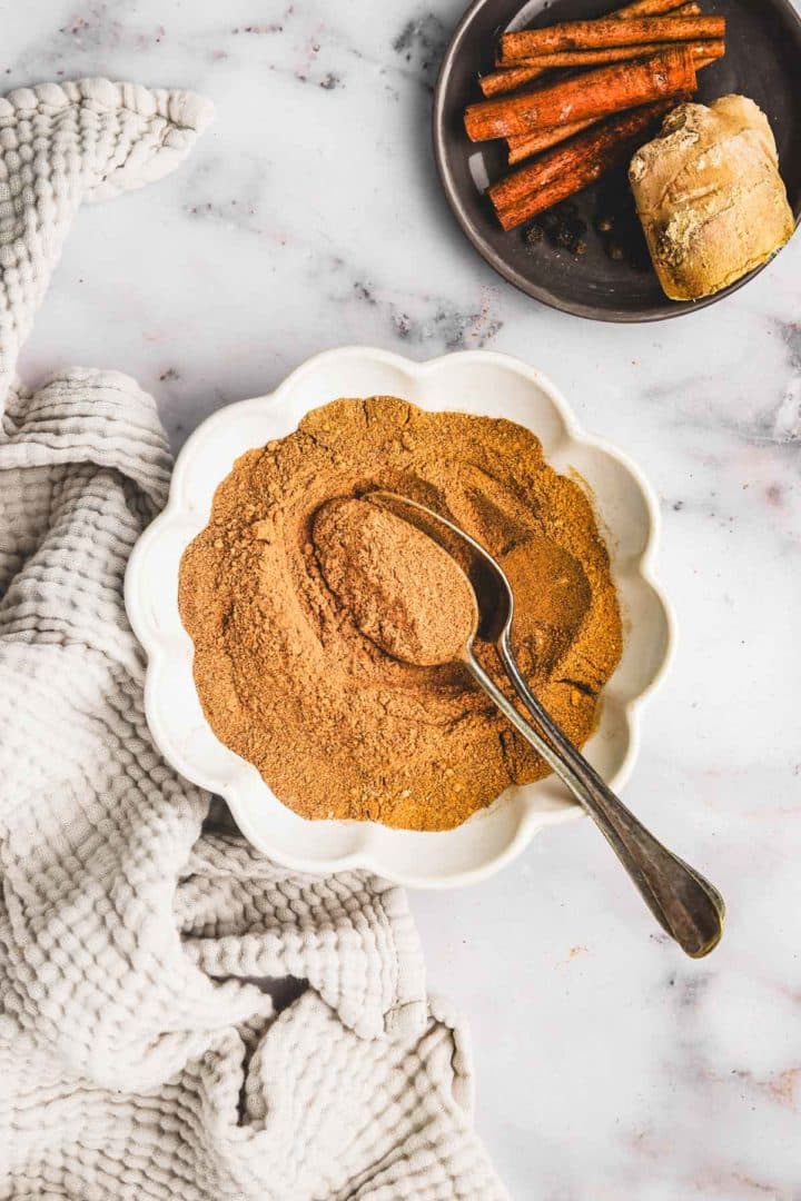 Easy Homemade Golden Milk Spice Mix - Perfect for Lattes
