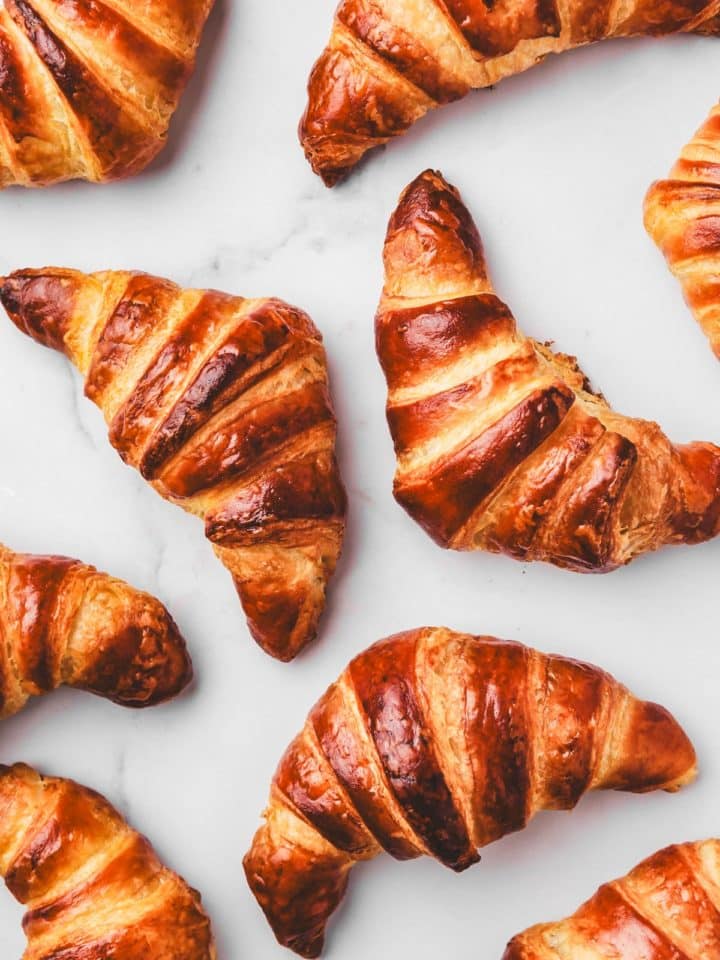 Easy Mini Lemon Bundt Cake Recipe with Lemon Glaze