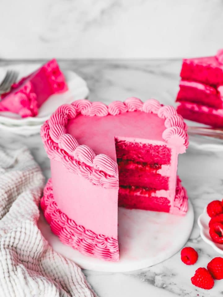 How to Make a Layer Cake: A Step-by-Step Guide for Beginners