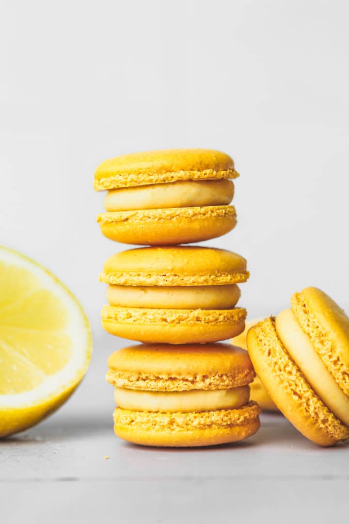 Lemon Macarons with Lemon Curd Ganache – Easy Recipe